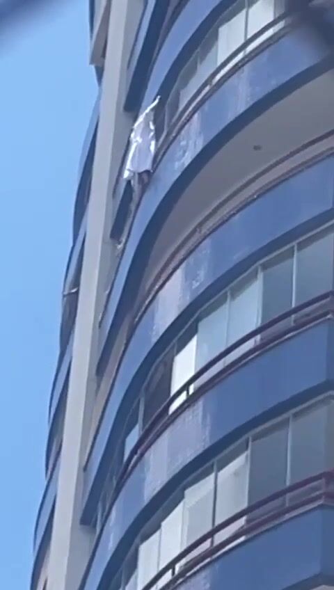 Rescue Mission Fails, Bikini-clad Woman Falls Into Abyss