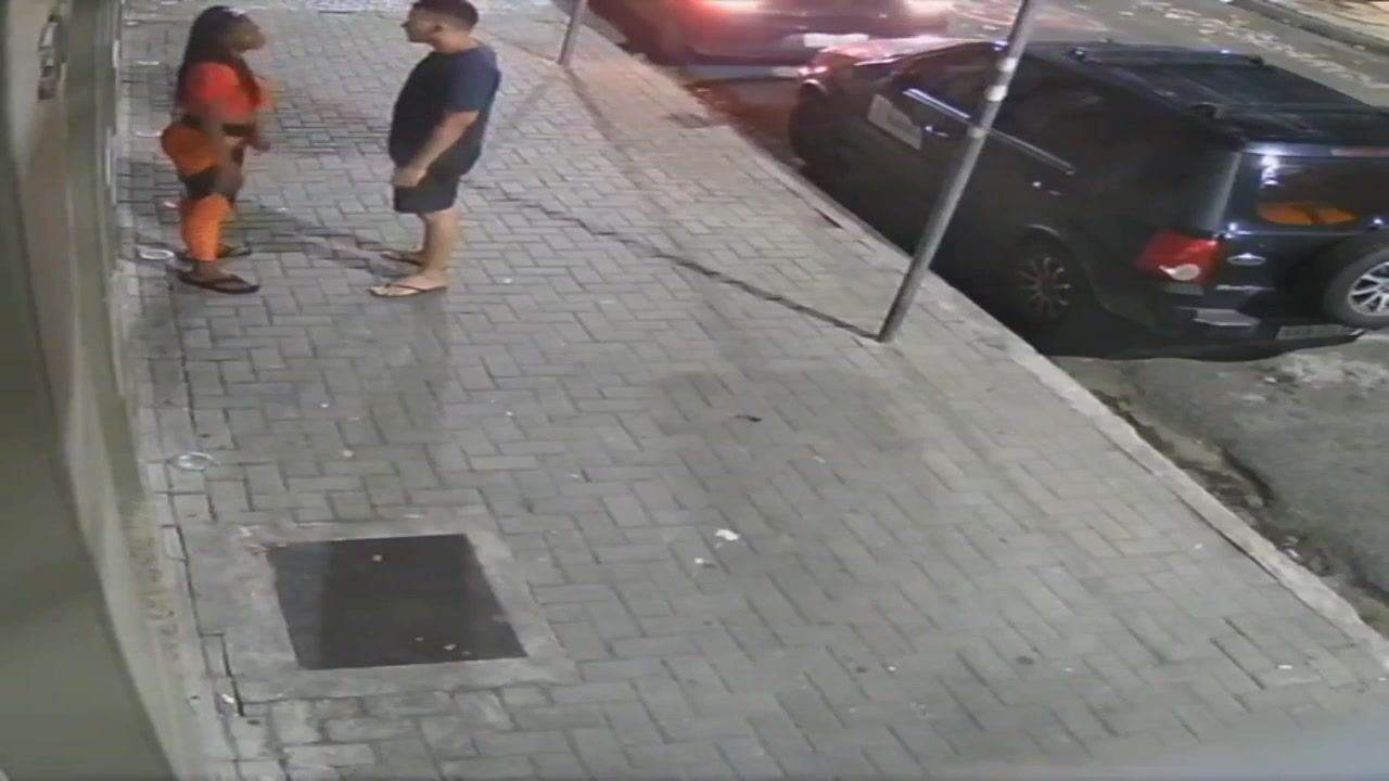KrudPlug Mobile - Woman Shot In The Head At Close Range